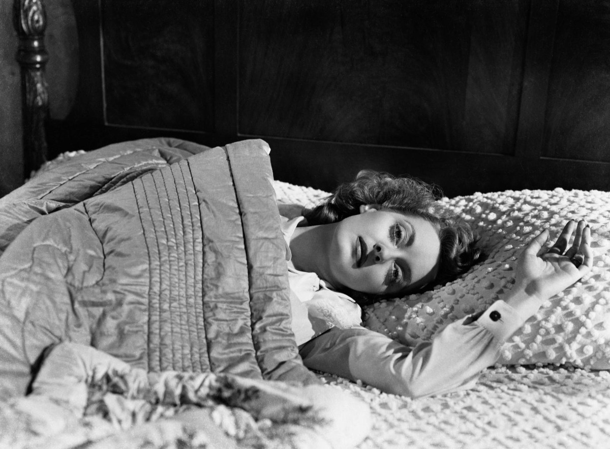 Bette Davis earned a DARK VICTORY – Outspoken & Freckled
